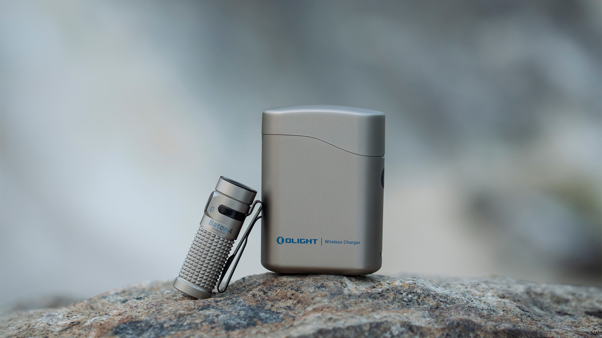 Baton 4 | Lampe torche ultra puissante & autonomie prolongée- Olight France