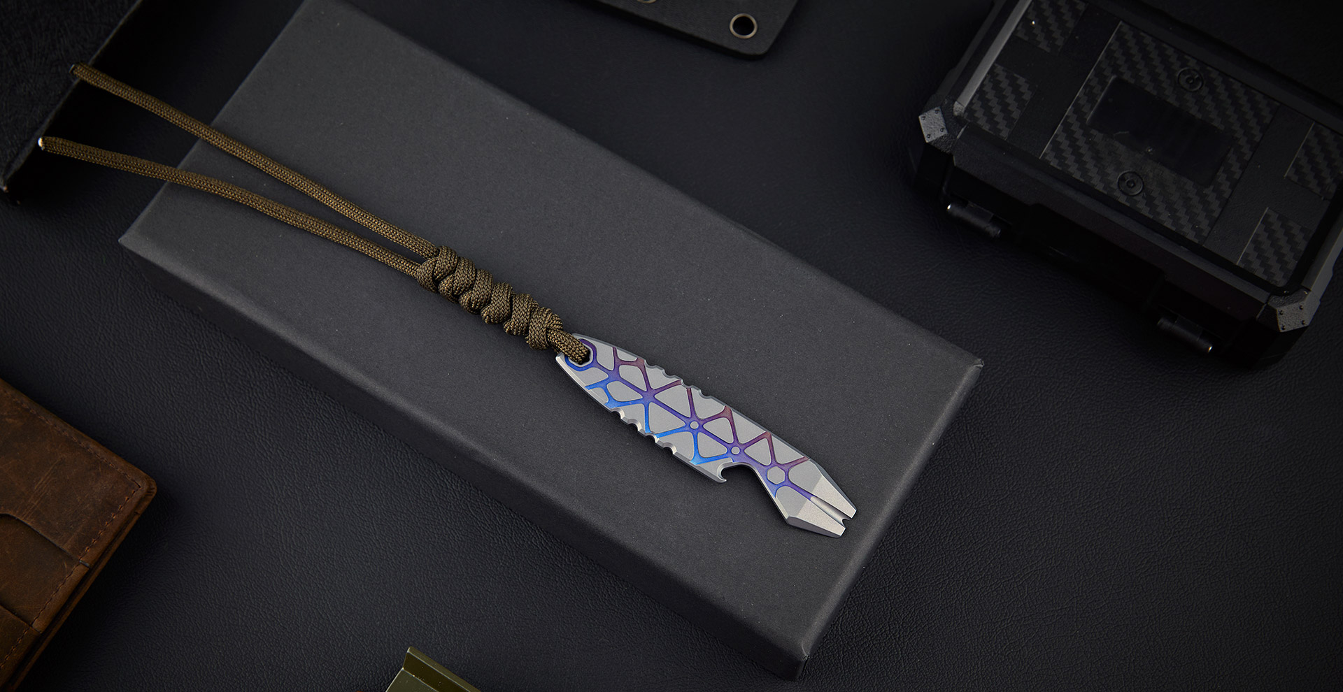 Otacle 2 mini | 3 outils en 1 dans un style élégant - Olight France